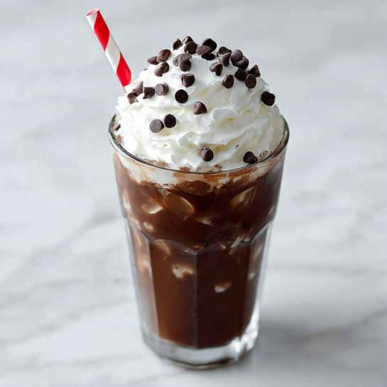 Frozen Hot Chocolate: Irresistibly Cool & Creamy Treat